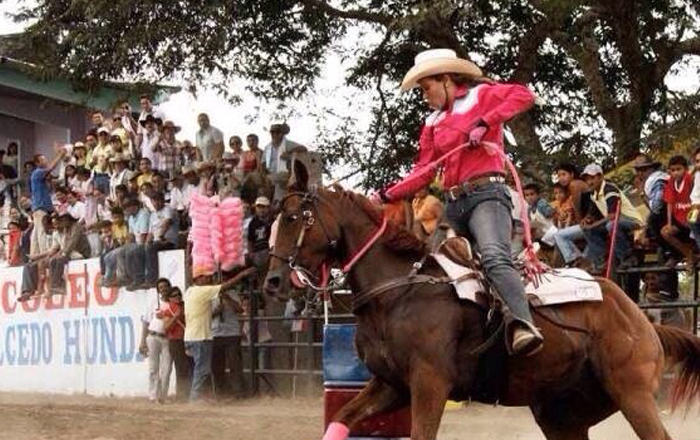 Vaquería, un deporte en el que las mujeres también brillan | CONtexto ...