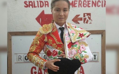 Conozca la matadora colombiana que hace historia | CONtexto ganadero ...